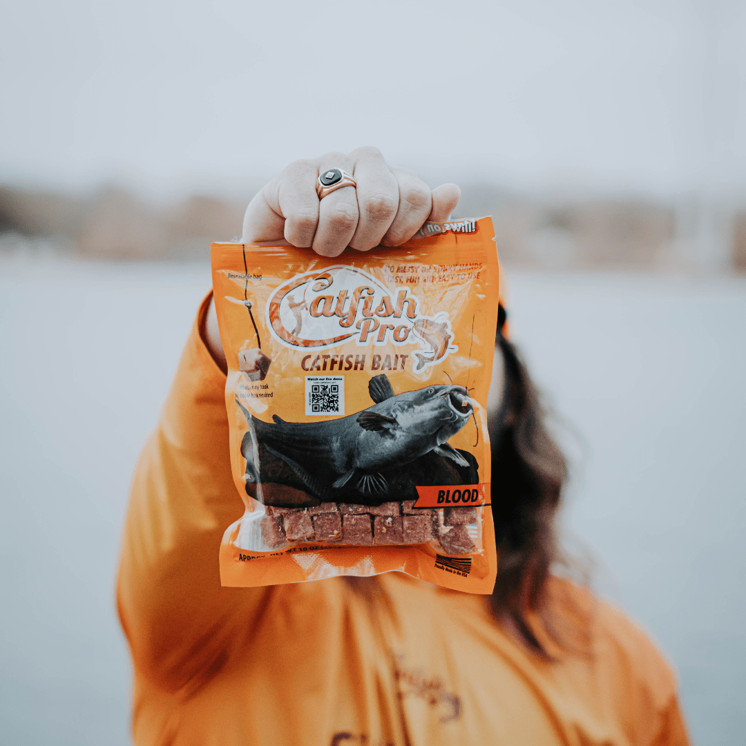 Blood Worm Catfish Bait – Outdoor America